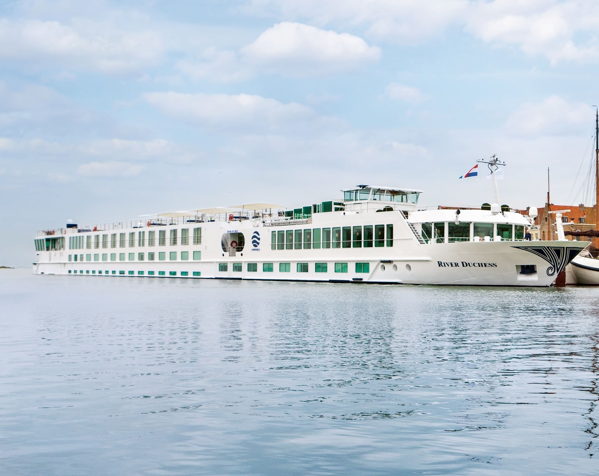River Duchess Cruise Ship | Uniworld Boutique Cruises | Cruiseabout