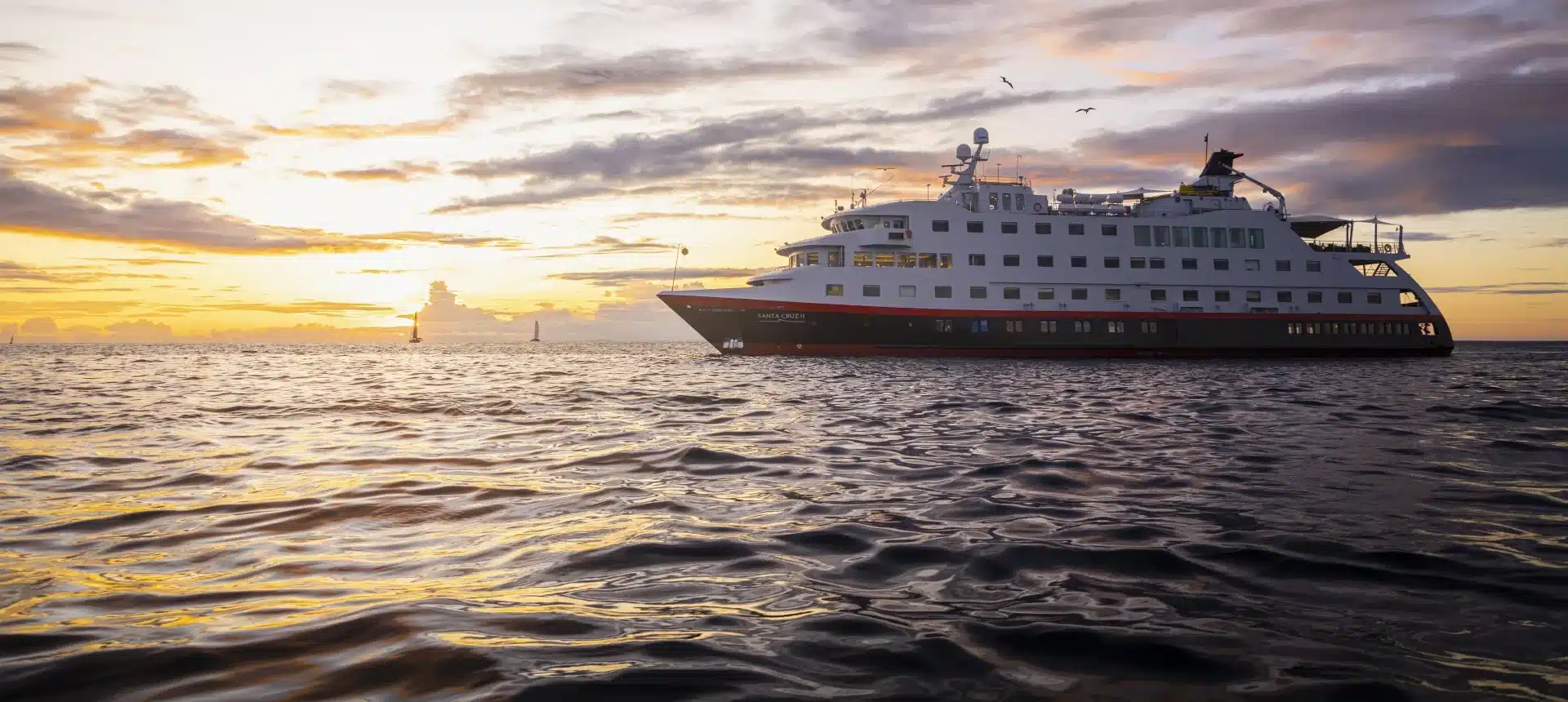MS Santa Cruz II | Cruiseabout